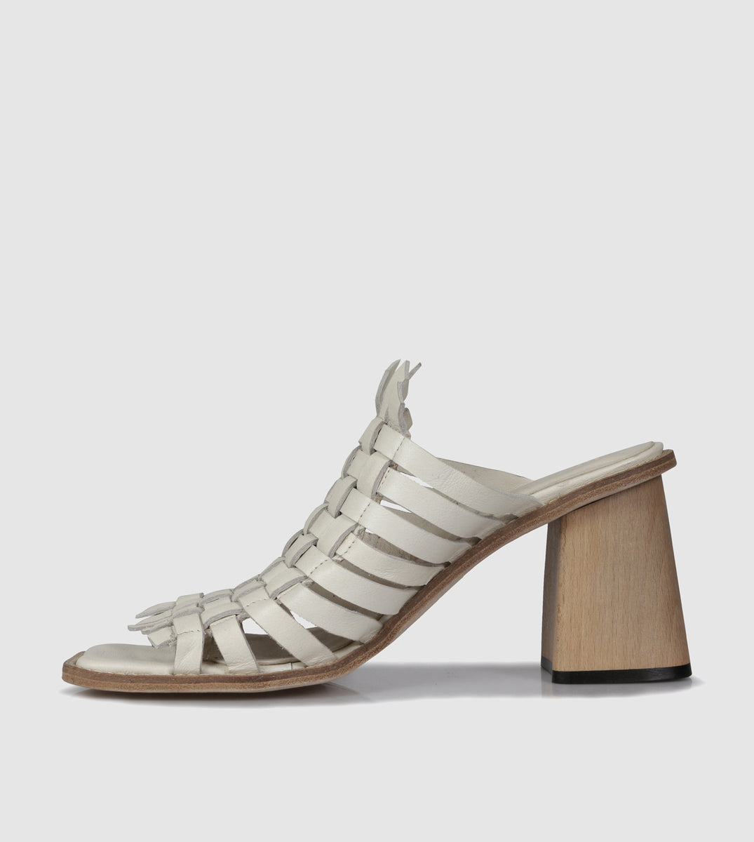 Liona Slides by Beau Coops